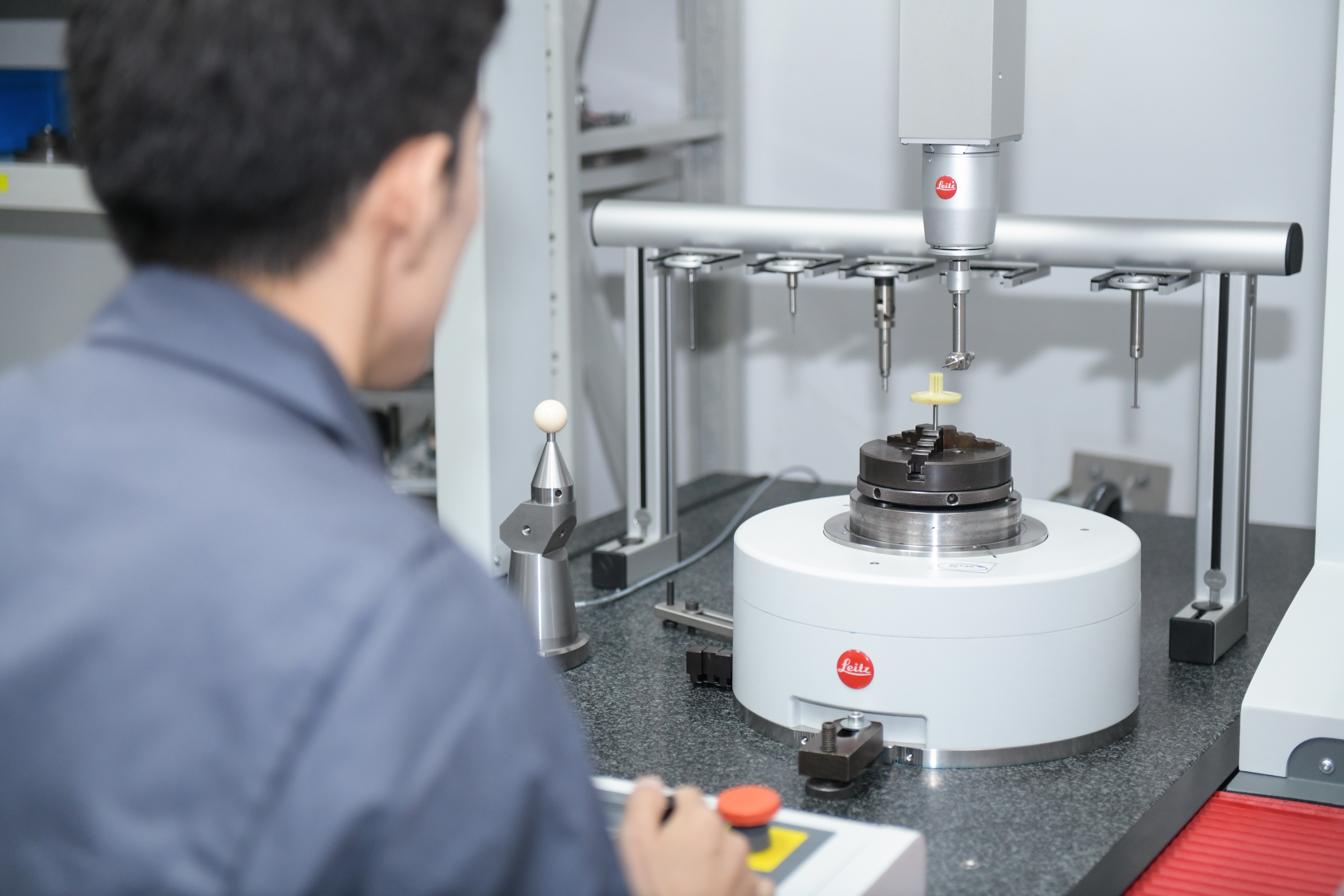 Your specialist in toolmaking and molded plastics | forteq Group