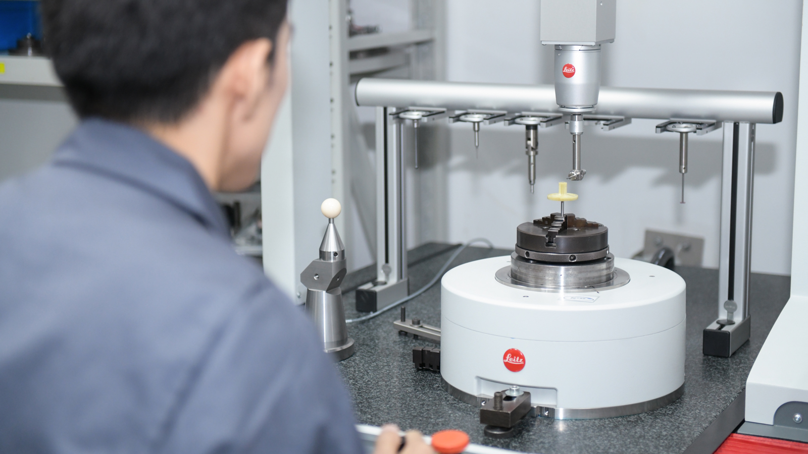 Your specialist in toolmaking and molded plastics | forteq Group